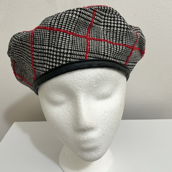 Accessories | Emily In Paris Anyone 3 Houndstooth Print Berets With ...